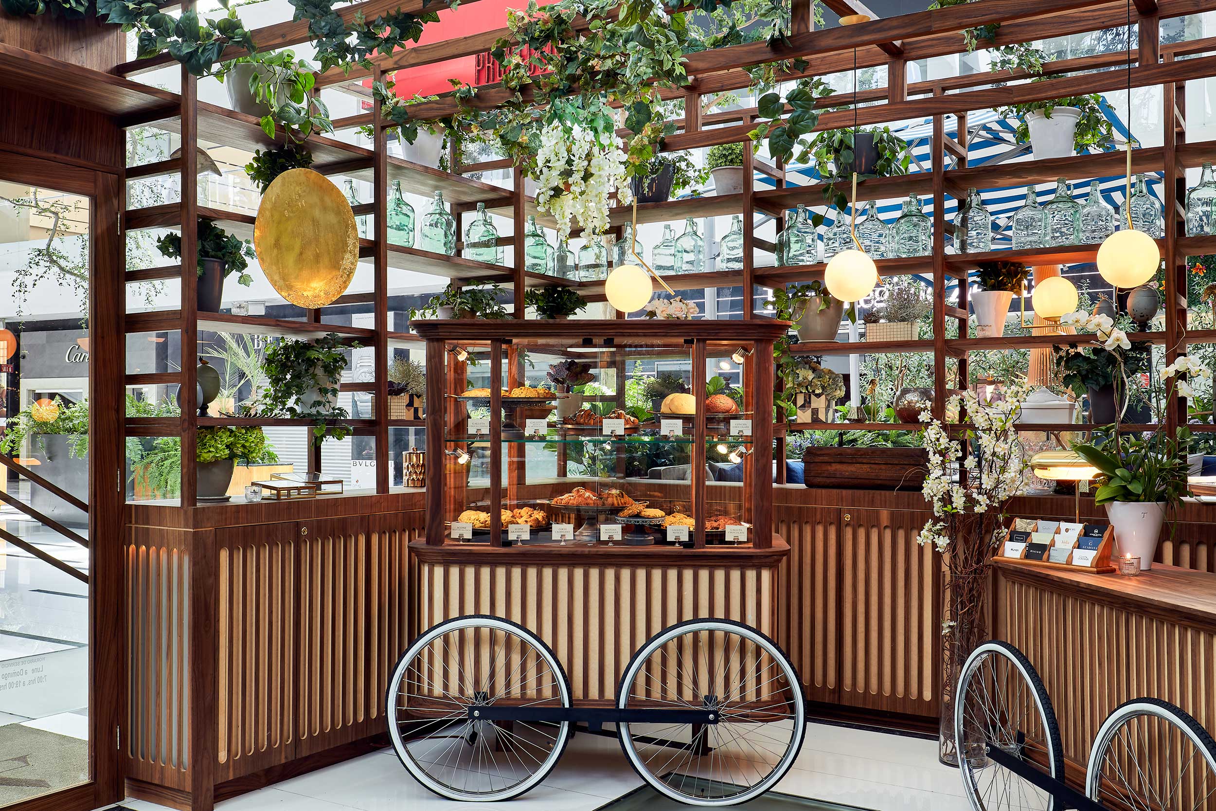 Aida Café | Grupo Hunan